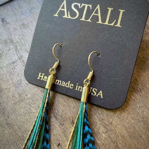 Mini Feather Earrings Green & Turquoise Grizzly - ASTALI – Hamley Western Store